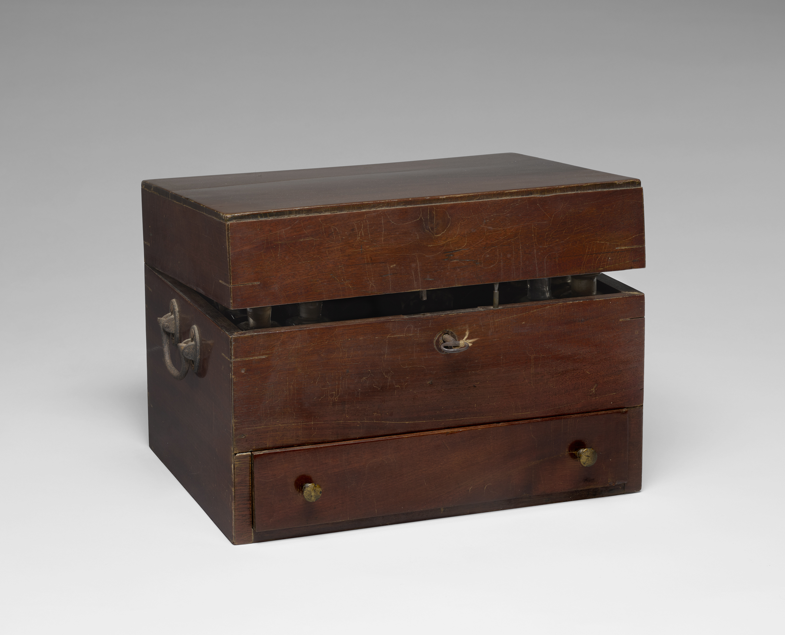 Medicine Chest - USS Constitution Museum